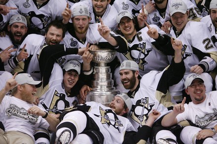 Pittsburgh Penguins Pose Team Picture After Editorial Stock Photo ...