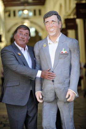 Sir Terry Wogan Comes Face Face Editorial Stock Photo - Stock Image ...