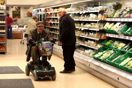 The Worlds Fastest Mobility Scooter built by plumber Colin Furze ...