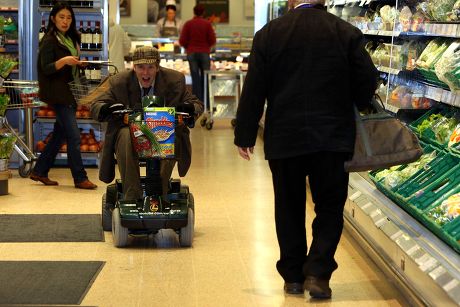 The Worlds Fastest Mobility Scooter built by plumber Colin Furze ...