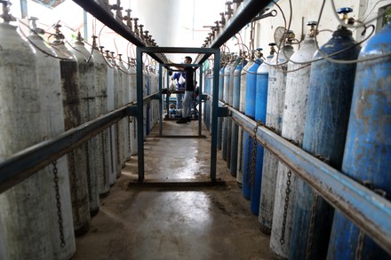 Workers Fill Oxygen Cylinders Oxygen Refilling Editorial Stock Photo ...