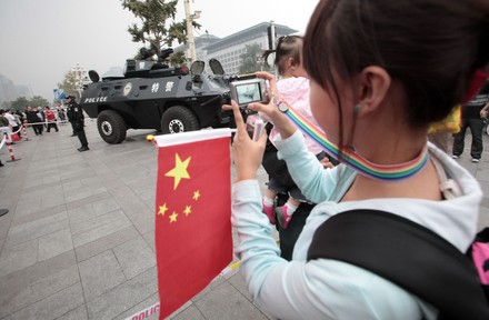 Chinese Swat Team Bayoneted Automatic Rifles - Foto de stock de ...