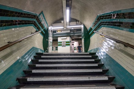 Russell Square Tube Station London Underground Editorial Stock Photo ...