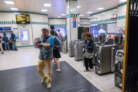 Russell Square Tube Station London Underground Editorial Stock Photo ...