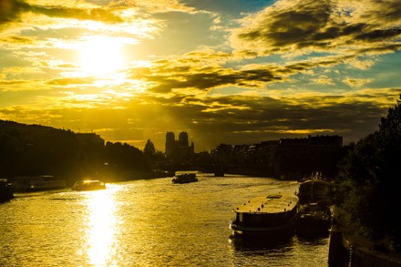 Summer Solstice In Paris, France - 21 Jun 2019 Stock Pictures ...