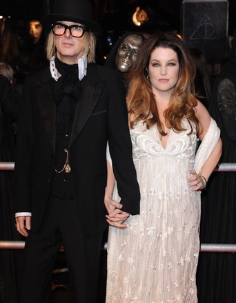American Singer Lisa Marie Presley Friend Editorial Stock Photo - Stock ...