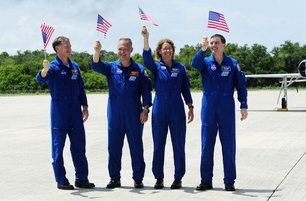 Crew Nasas Space Shuttle Atlantis Commander Foto de stock de contenido ...