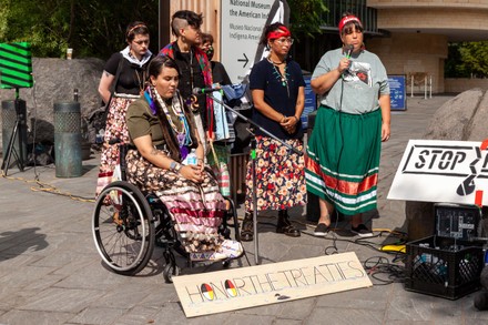 Native American Water Protectors Share Their Editorial Stock Photo ...