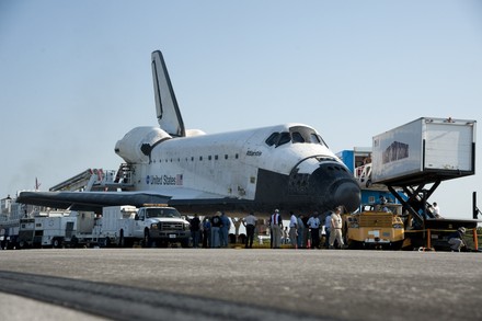 2,000 Nasa's final space shuttle launch Stock Pictures, Editorial ...