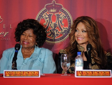 Late Pop Star Michael Jacksons Mother - Foto de stock de contenido ...