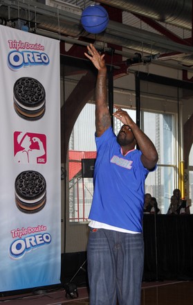 Shaquille Oneal Attends Triple Double Oreo Editorial Stock Photo ...