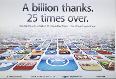 Apple Computers Homepage Illustrates Their Announcement Editorial Stock ...
