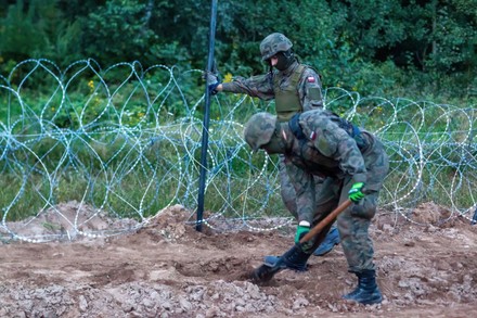 Construction of a fence on the Polish-Belarusian border, Zubrzyca ...