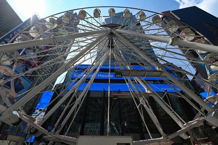 View Times Square Wheel On August Editorial Stock Photo - Stock Image ...