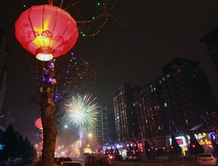 Fireworks light up Beijing during Lantern Festival, China - 24 Feb 2013 ...
