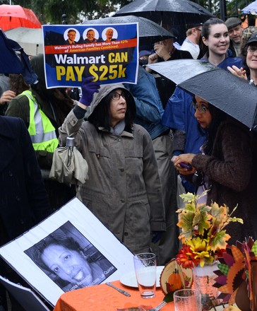 Protesters Demand Walmart Provide Living Wage Editorial Stock Photo ...