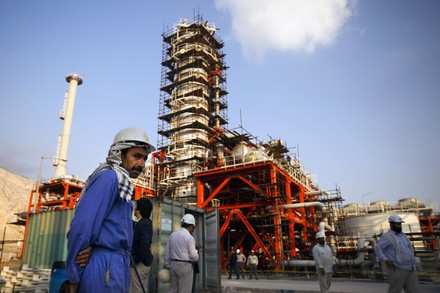 The South Pars Natural Gas Field in Iran, Asaloyeh - 22 Jan 2014 Stock ...