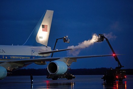 Air Force One Undergoes Deicing Procedure Editorial Stock Photo - Stock ...