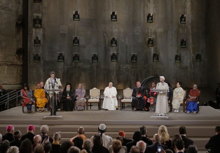 Pope Francis Listens Rabbi Elliot J Editorial Stock Photo - Stock Image ...