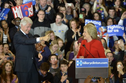 Former President Bill Clinton L Gives Editorial Stock Photo - Stock ...