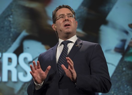 Michael Moskowitz President Panasonic Consumer Electronics Editorial ...