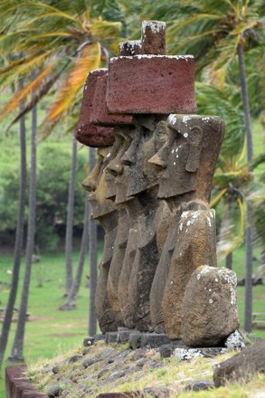 250 Moai statues Stock Pictures, Editorial Images and Stock Photos ...