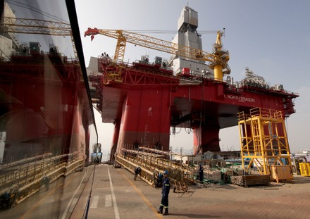 Some Worlds Biggest Deepwater Drilling Rigs Editorial Stock Photo ...