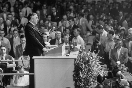 Rabbi Abba Hillel Silver Addressing Republican Editorial Stock Photo ...