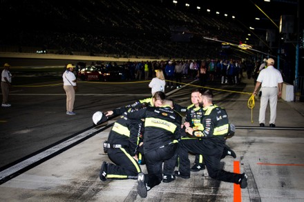 Menards Crew Members Ryan Blaney Complete Editorial Stock Photo - Stock ...