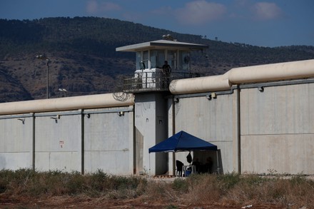 Israeli Security Guard Hole Tunnel Allegedly Editorial Stock Photo ...