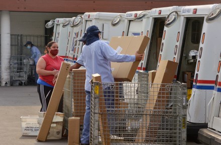 Postal Workers Load Their Trucks Saturdays Editorial Stock Photo ...