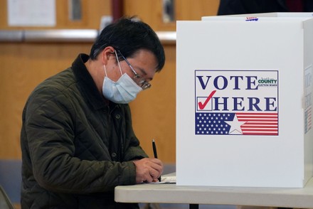 Voter Casts His Vote Old Bonhomme Editorial Stock Photo - Stock Image ...