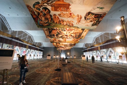 Visitors Michelangelos Sistine Chapel Display Americas Editorial Stock ...