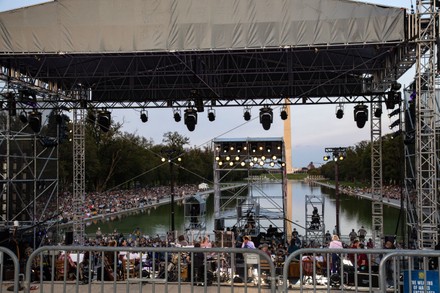 People Attend Free Concert Version Come Editorial Stock Photo - Stock ...