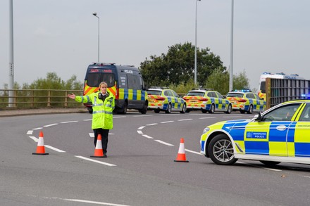 __COUNT__ Protesters halt traffic at Poyle Interchange/junction 14, M25 ...