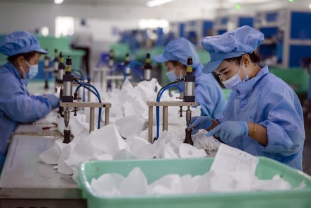 China mask production, Yancheng - 16 Sep 2021 Stock Pictures, Editorial ...