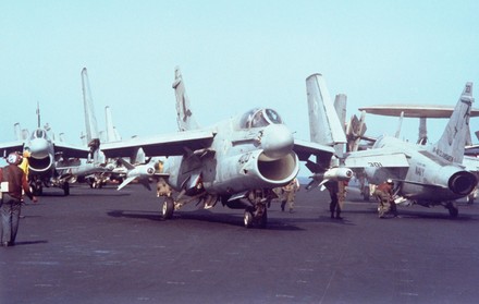 12 Desert storm bombing Stock Pictures, Editorial Images and Stock ...