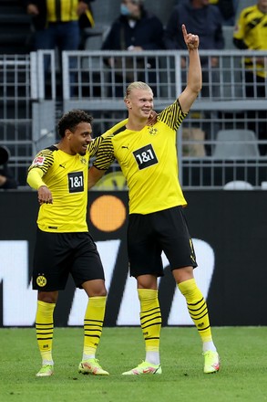 Erling Haaland R Dortmund Celebrates Scoring Editorial Stock Photo ...