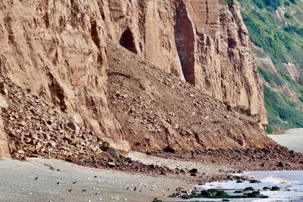 48 Falls from cliffs Stock Pictures, Editorial Images and Stock Photos ...