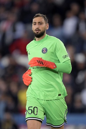 Goalkeeper Gianluigi Donnarumma Paris Saintgermain Editorial Stock ...