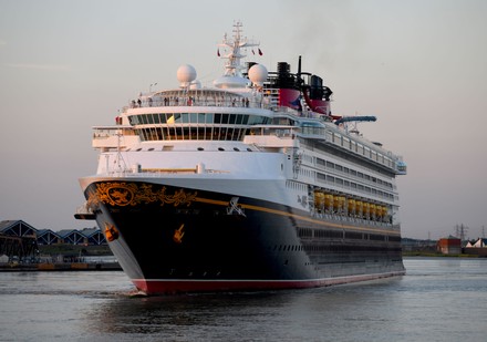 Disney Magic Cruise Ship Sailing Tilbury Editorial Stock Photo - Stock ...