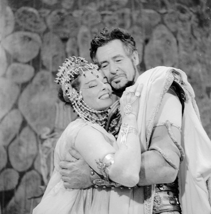 Actors Katharine Hepburn Robert Ryan Scene Editorial Stock Photo ...