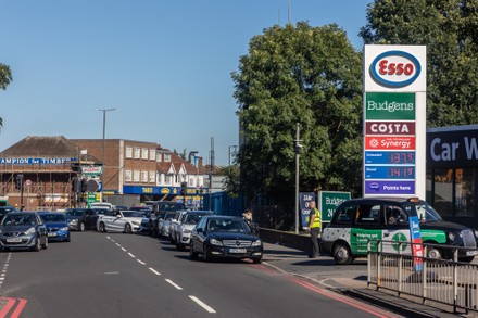 Large queues at petrol stations near the A3, London, London, GBR - 24 ...