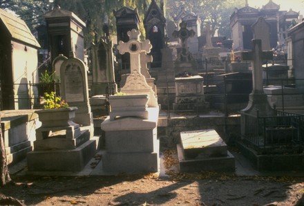 Tombstone Mausoleumcrowded Peres Lachaise Cemetery Editorial Stock ...