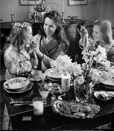 Pres Mrs Wales Latham Bundles Britain Editorial Stock Photo - Stock ...