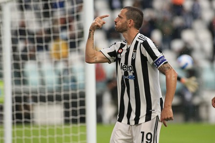 Leonardo Bonucci Juventus Fc Celebrates Goal Editorial Stock Photo ...