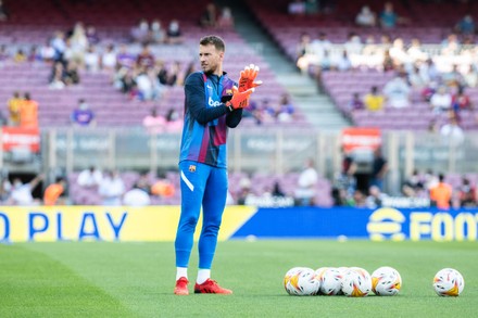 Norberto Neto Murara Fc Barcelona Warms Editorial Stock Photo - Stock ...