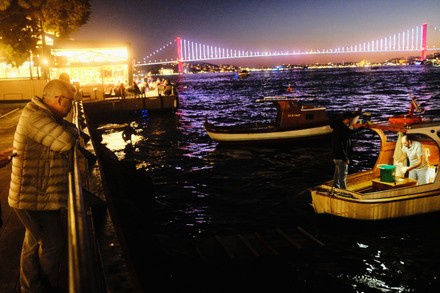 Daily Life In Istanbul, Turkey - 26 Sep 2021 Stock Pictures, Editorial ...
