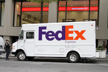 23 Fedex express van Stock Pictures, Editorial Images and Stock Photos ...