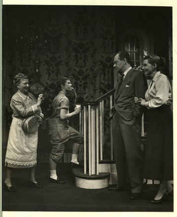 People Acting Time Out Ginger Broadway Editorial Stock Photo - Stock ...